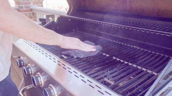 How to Clean Stainless Steel Grill Grates (Fast & Easy)